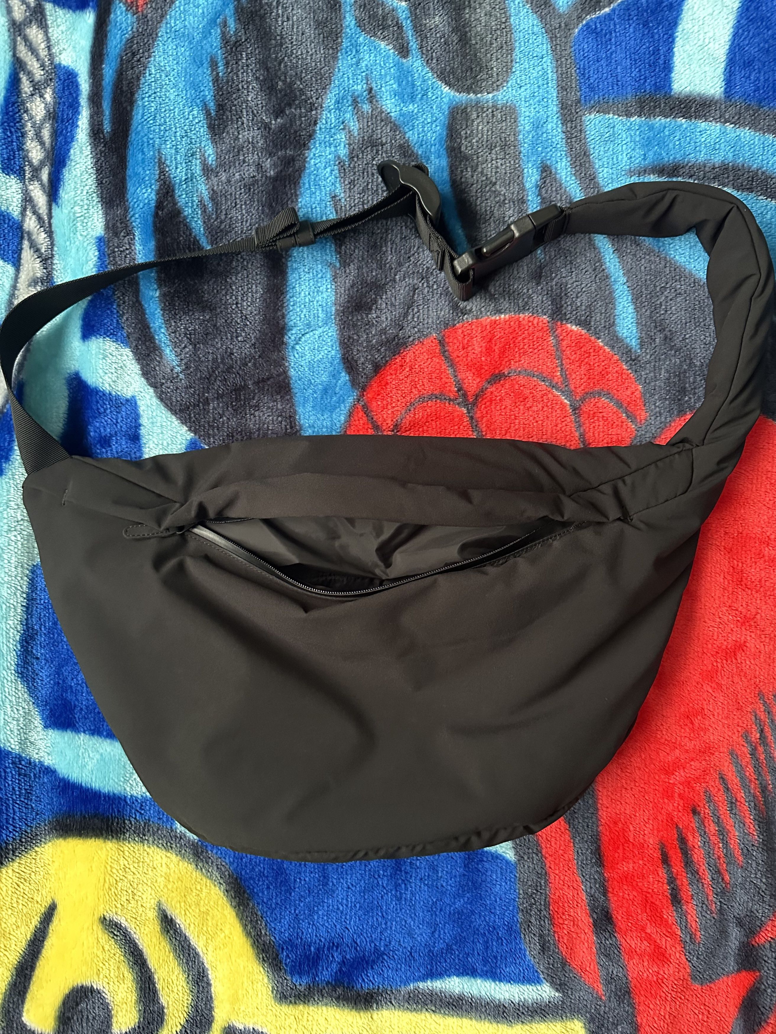 Gap × Kanye West YEEZY GAP Crossbody Bag | Grailed