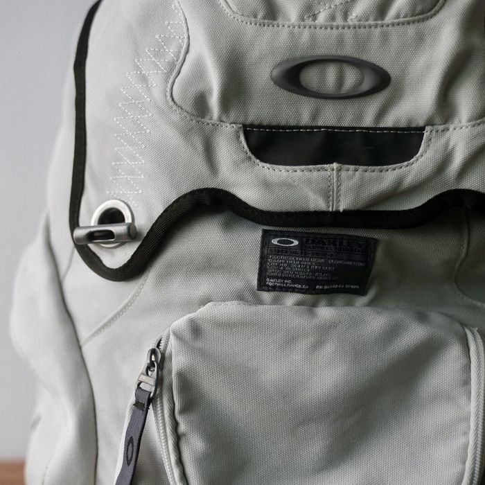 Oakley Oakley book of Eli backpack | Grailed