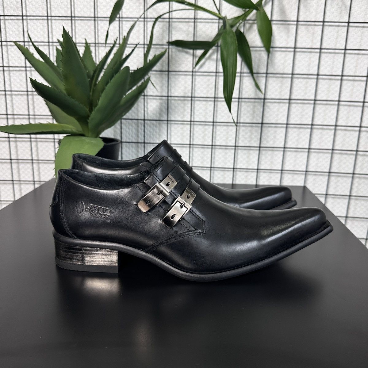 20471120 × New Rock × Seditionaries NEW ROCK NTIQUE OPIUM GANG SHOES ...