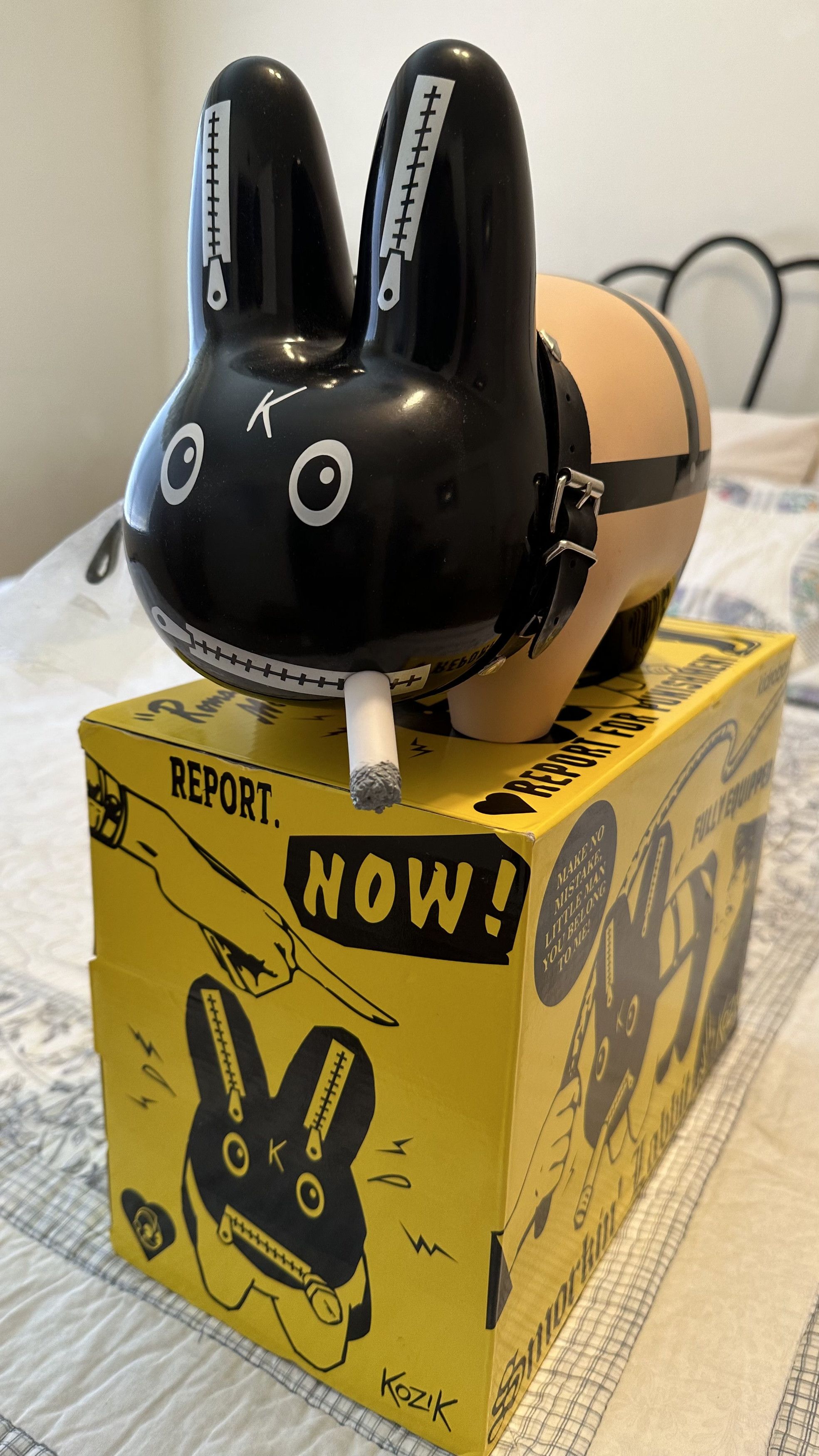 Kid Robot *RARE SIGNED* FRANK KOZIK KIDROBOT SMORKIN LABBIT 10" BLACK ...