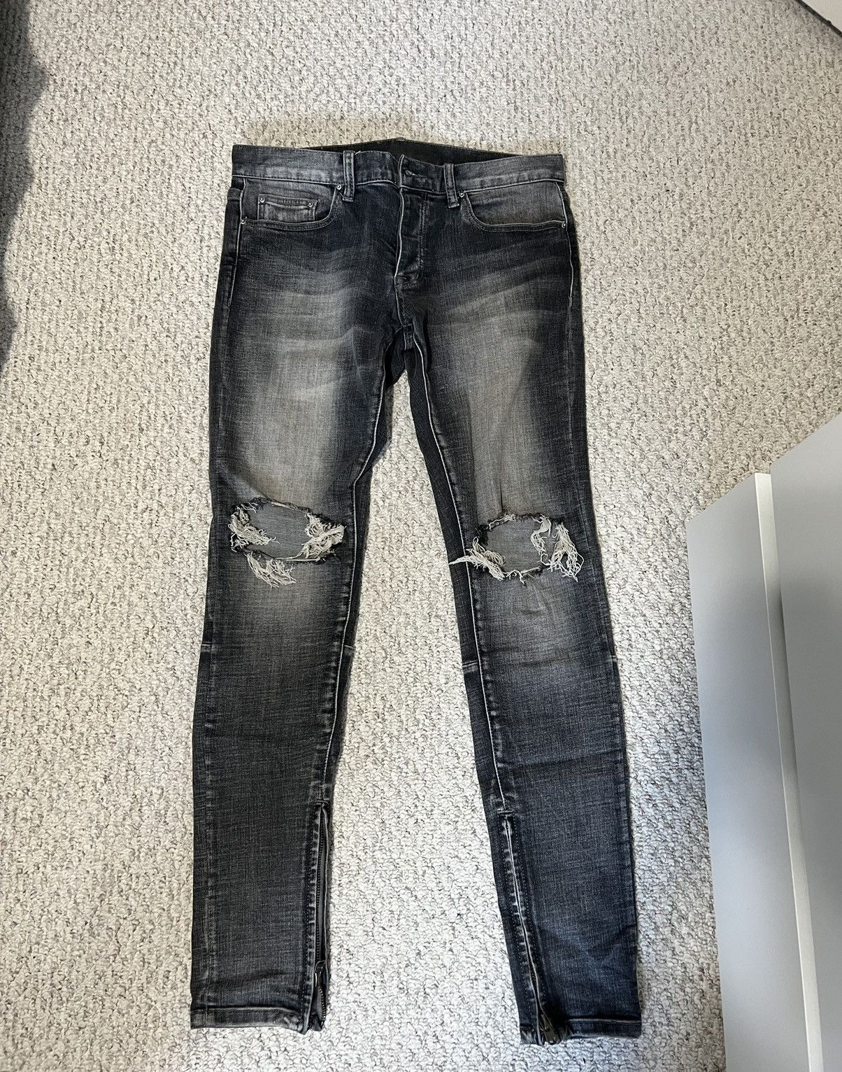 MNML MNML Grey Denim Jeans | Grailed