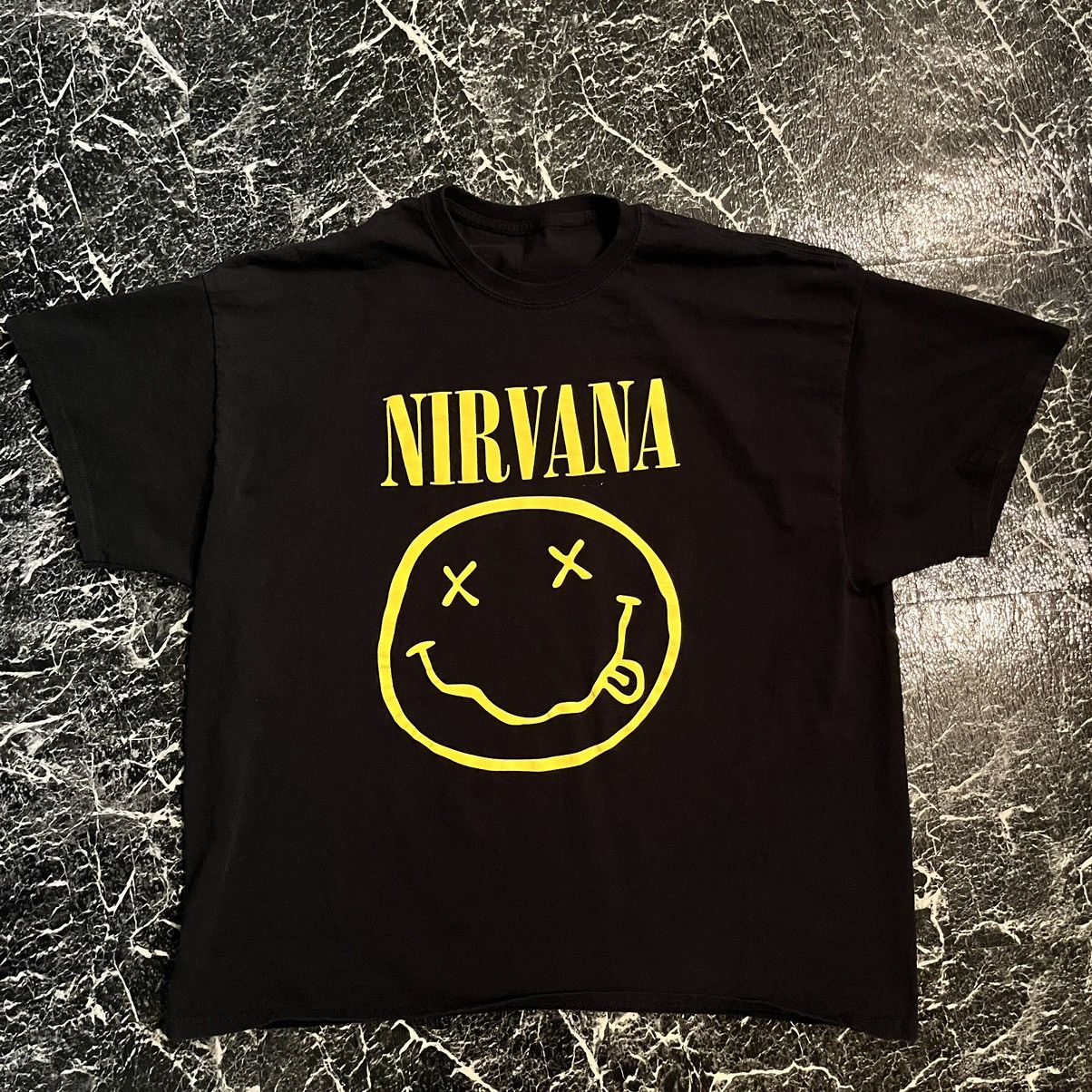 Gildan Nirvana Nevermind Smiley Face Black Kurt Cobain Size XL | Grailed
