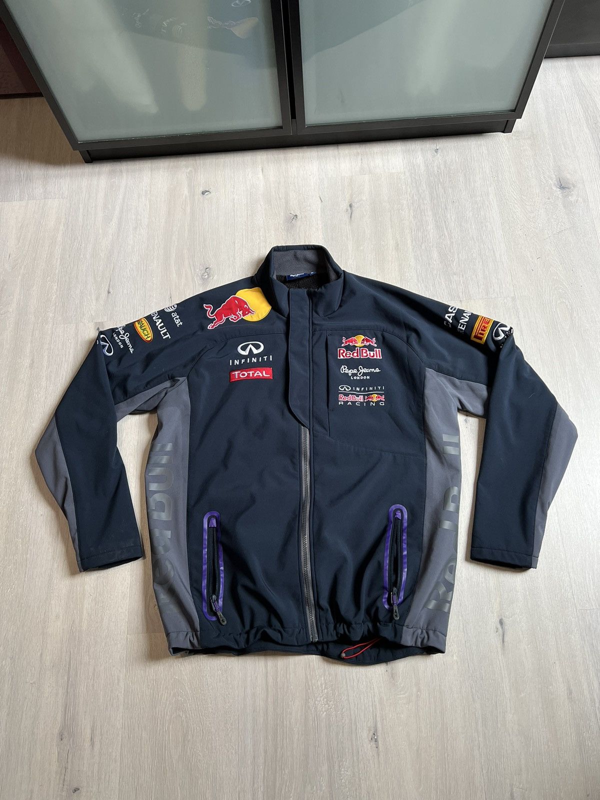 Pepe Jeans Red bull infiniti pepe jeans formula 1 F1 softshell jacket ...