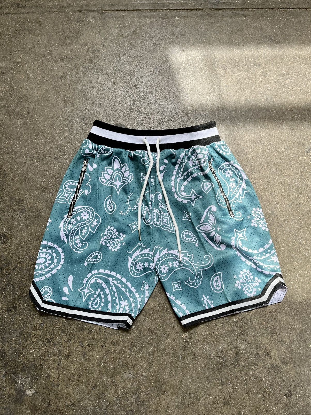 Vintage Paisley Bandana Basketball Shorts M | Grailed