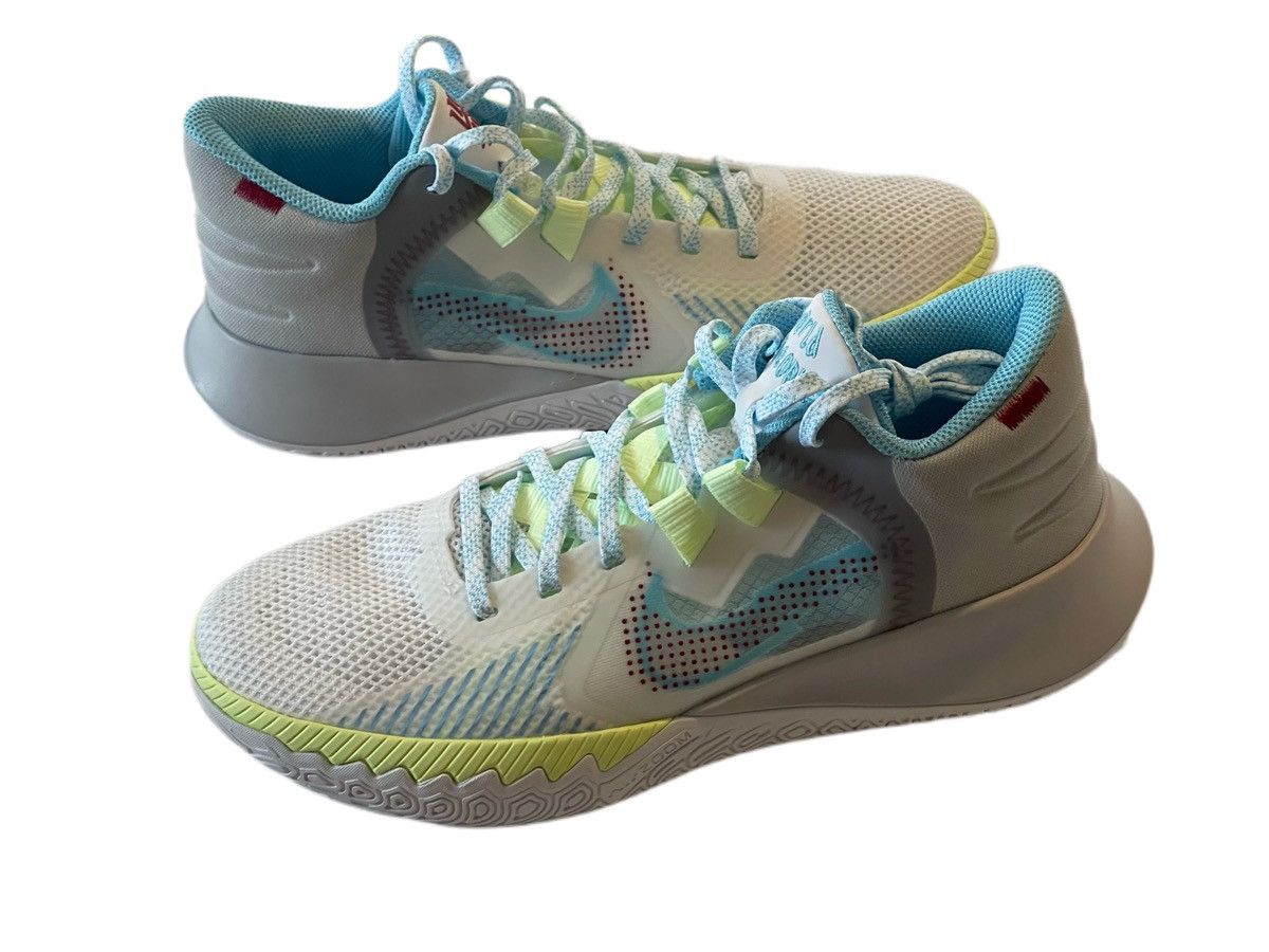 Nike Nike Kyrie Flytrap 5 Basketball Shoes Mens 7.5 White Blue | Grailed