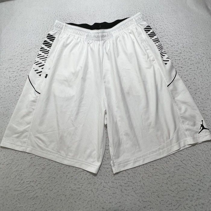 Jordan Brand Nike Air Jordan Athletic Basketball Shorts 10" Inseam ...