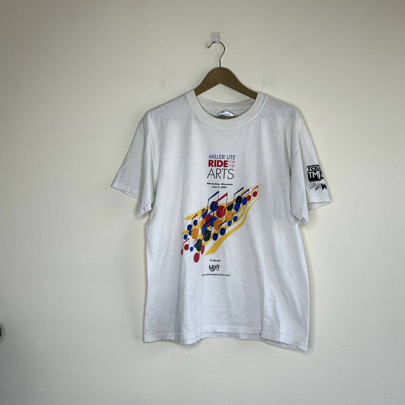 Vintage Miller Lite Ride for the Arts 2001 White T-Shirt | Grailed
