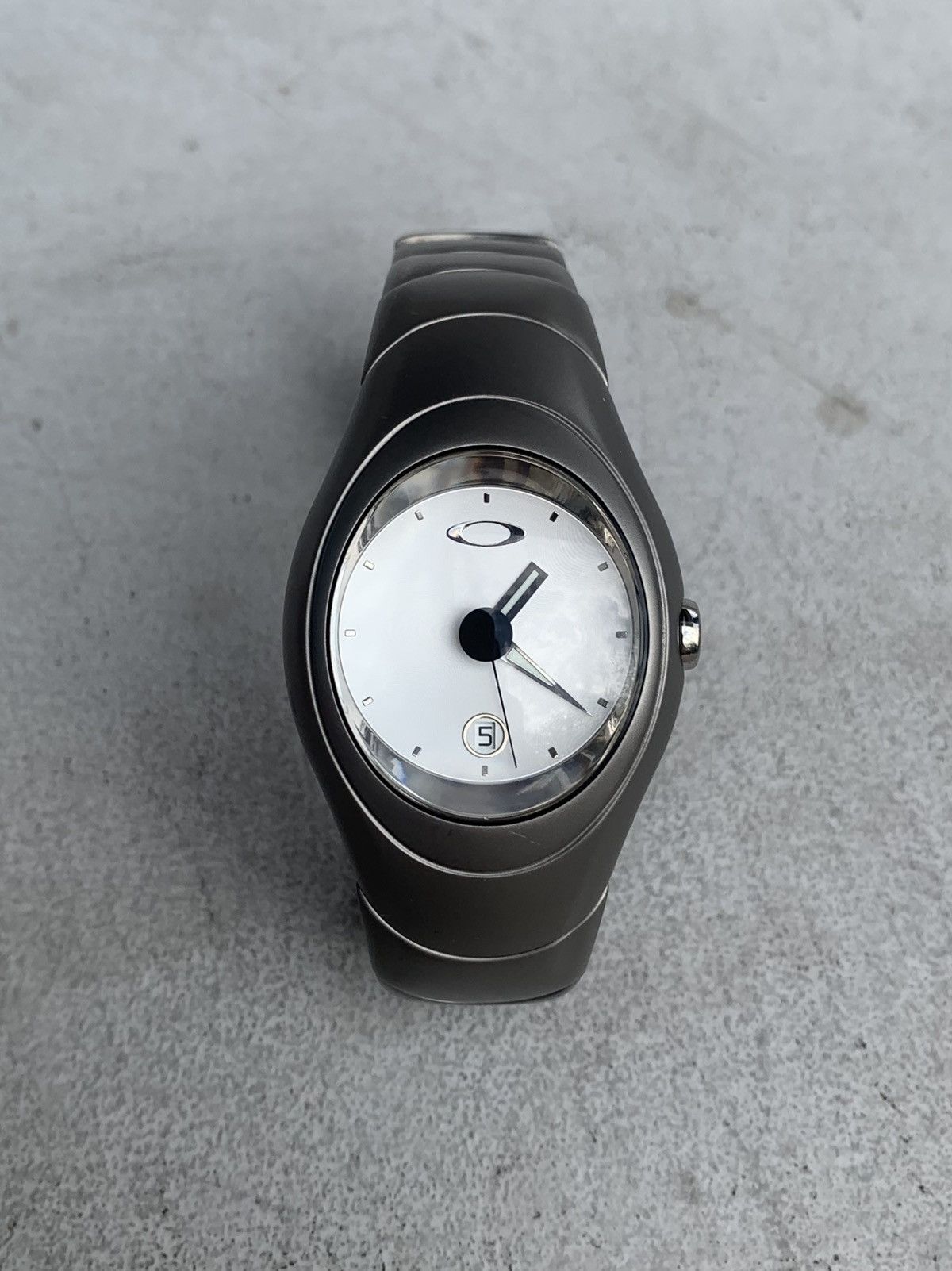 Oakley Oakley Icon Time Bomb | Grailed