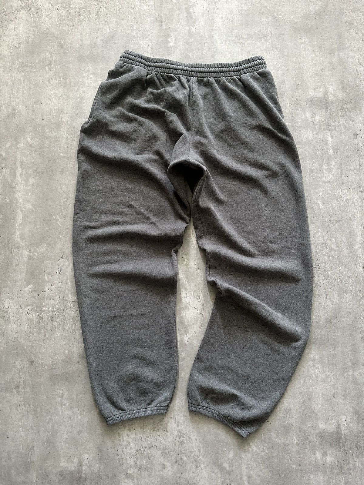 Streetwear × Vintage 00s Vintage Baggy Sun Faded Grey Sweatpants Blank ...