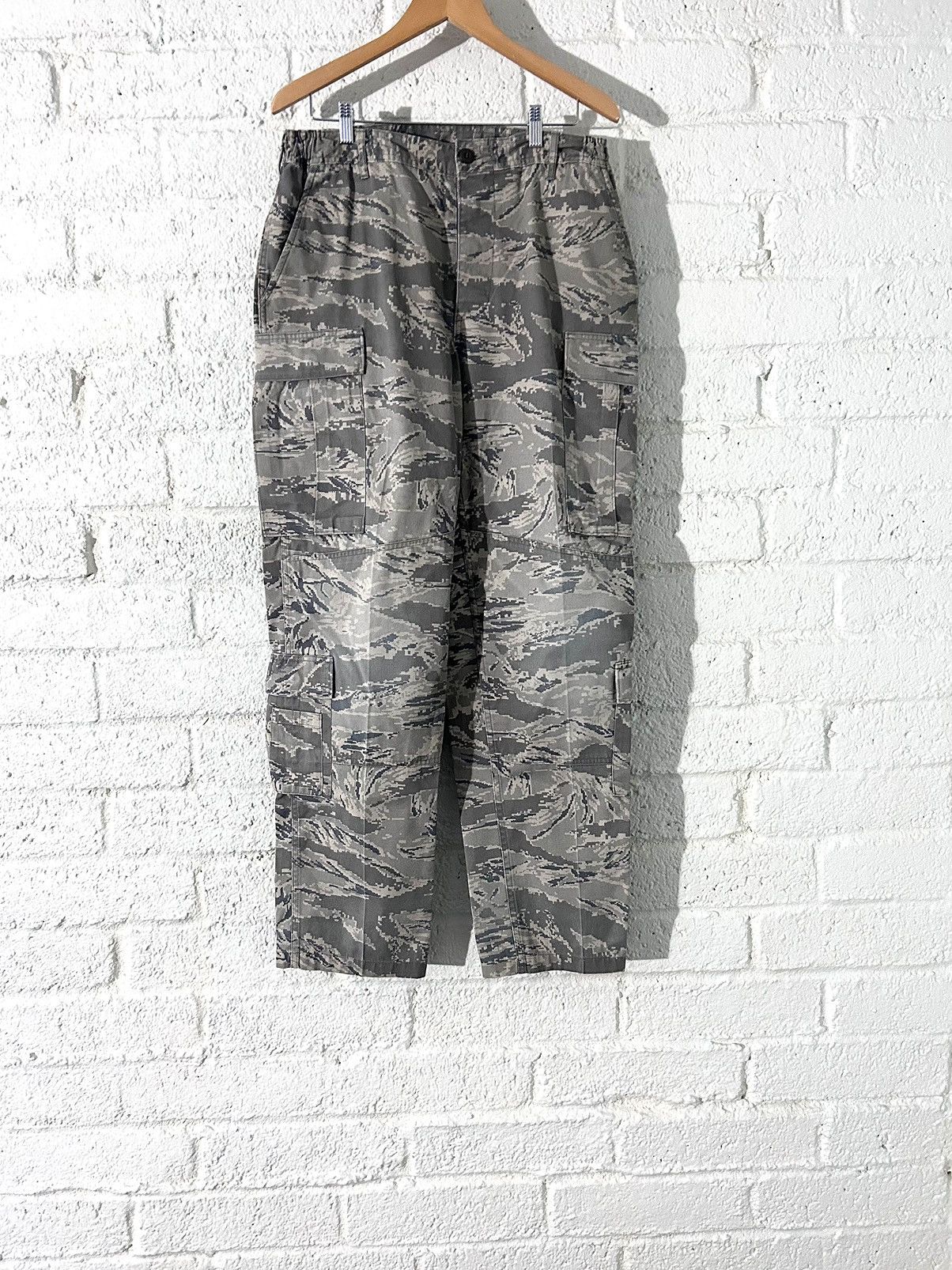 Military × Vintage Vintage Army Glitch Camo Combat Pants | Grailed