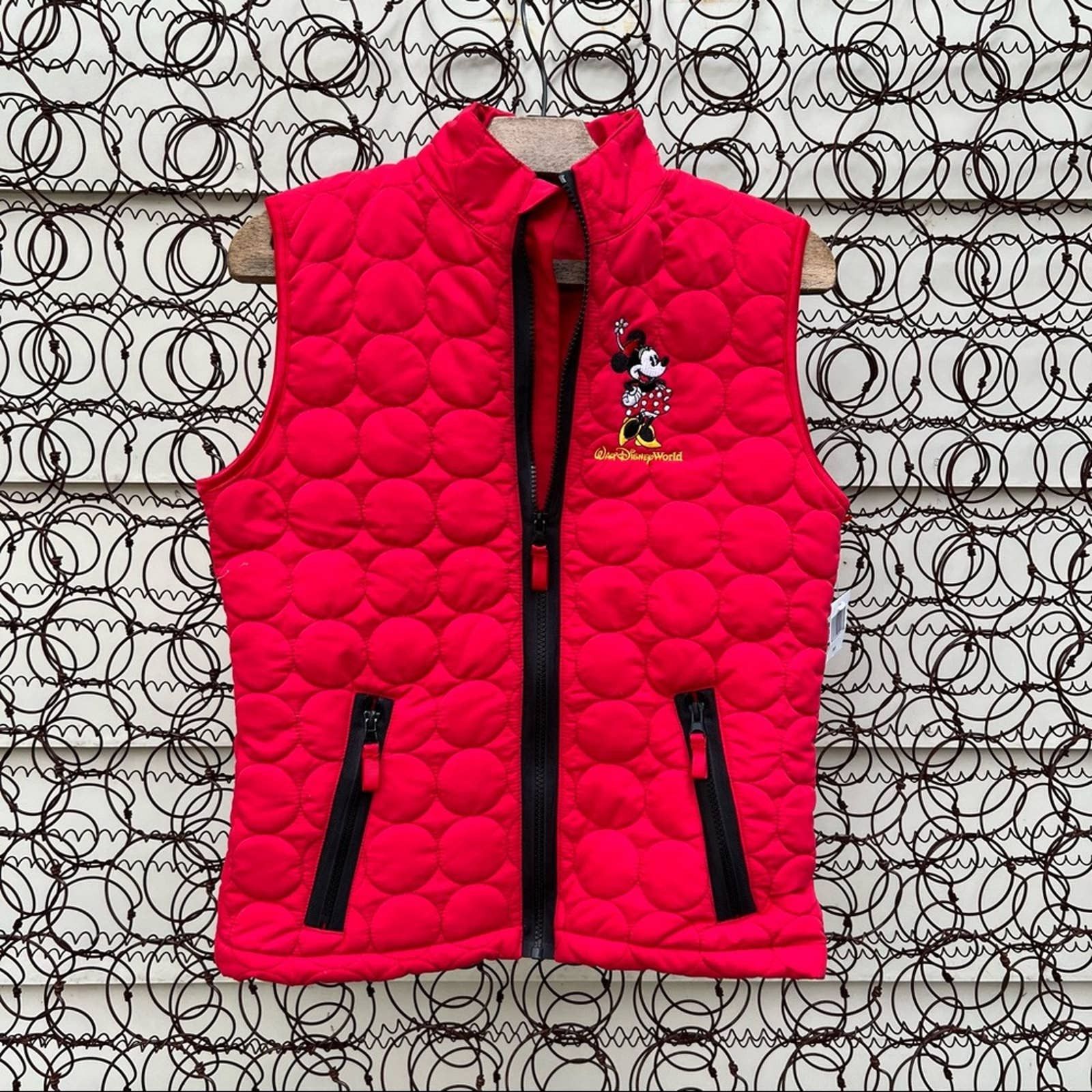 Disney Walt Disney World red Circle quilted puffer vest | Grailed