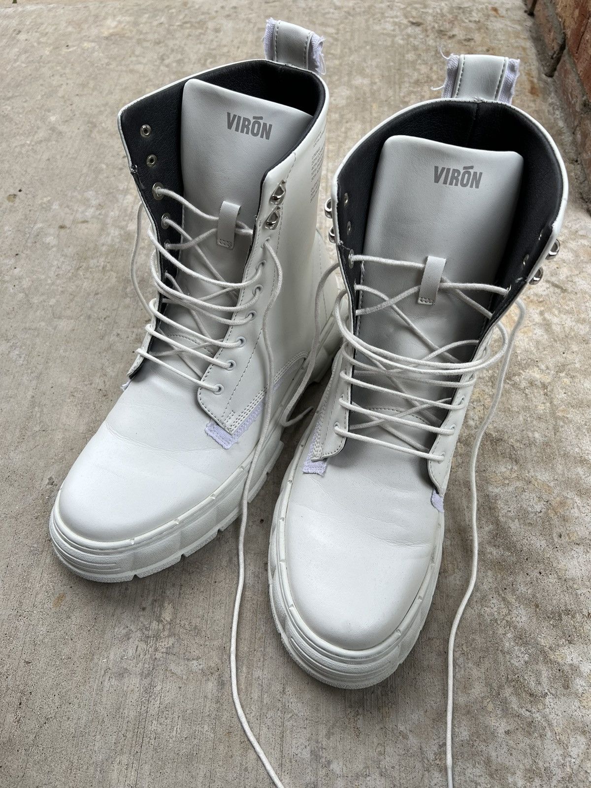 VIRON Viron White apple leather boots | Grailed