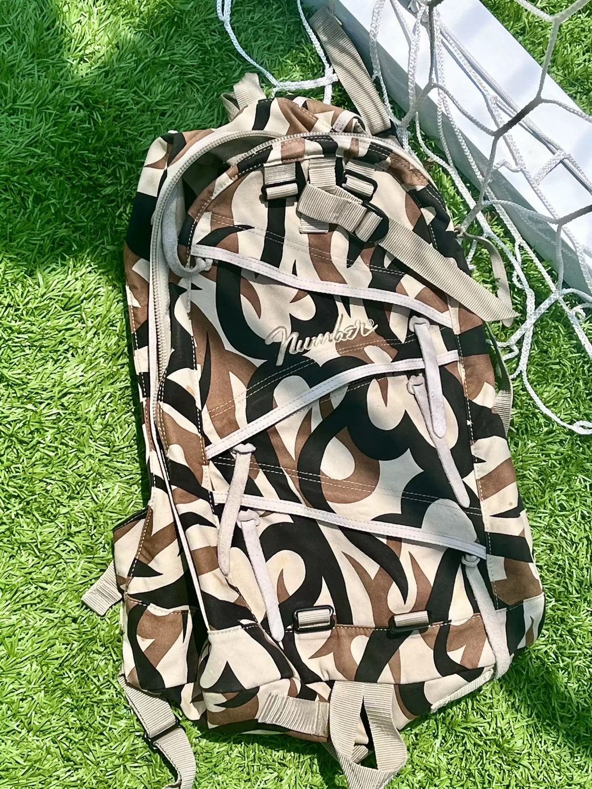 Number (N)ine Number nine 04aw thorn camo bag | Grailed