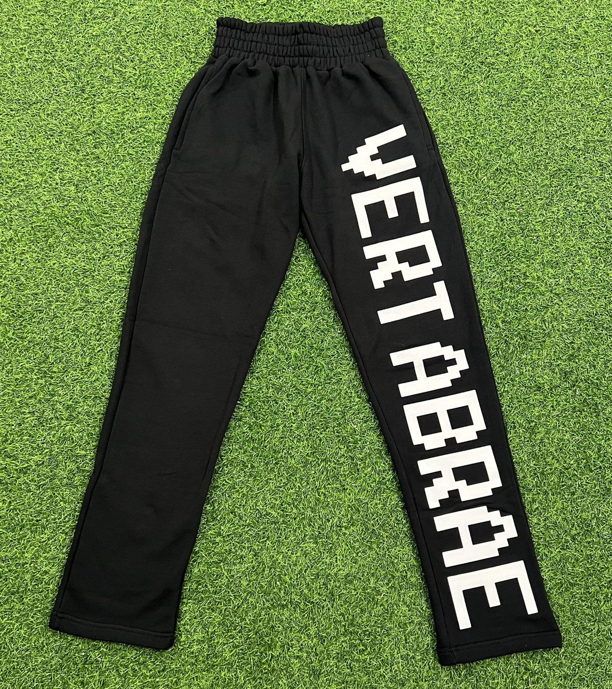 Vertabrae Vertabrae Black Sweatpants size large | Grailed
