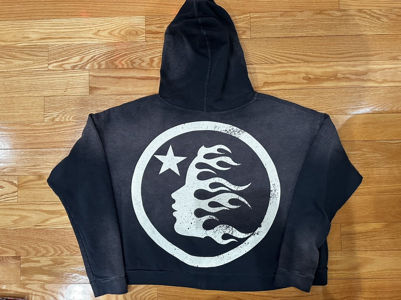 Streetwear Hellstar Vintage Black Essential Zip-Up Hoodie | Grailed