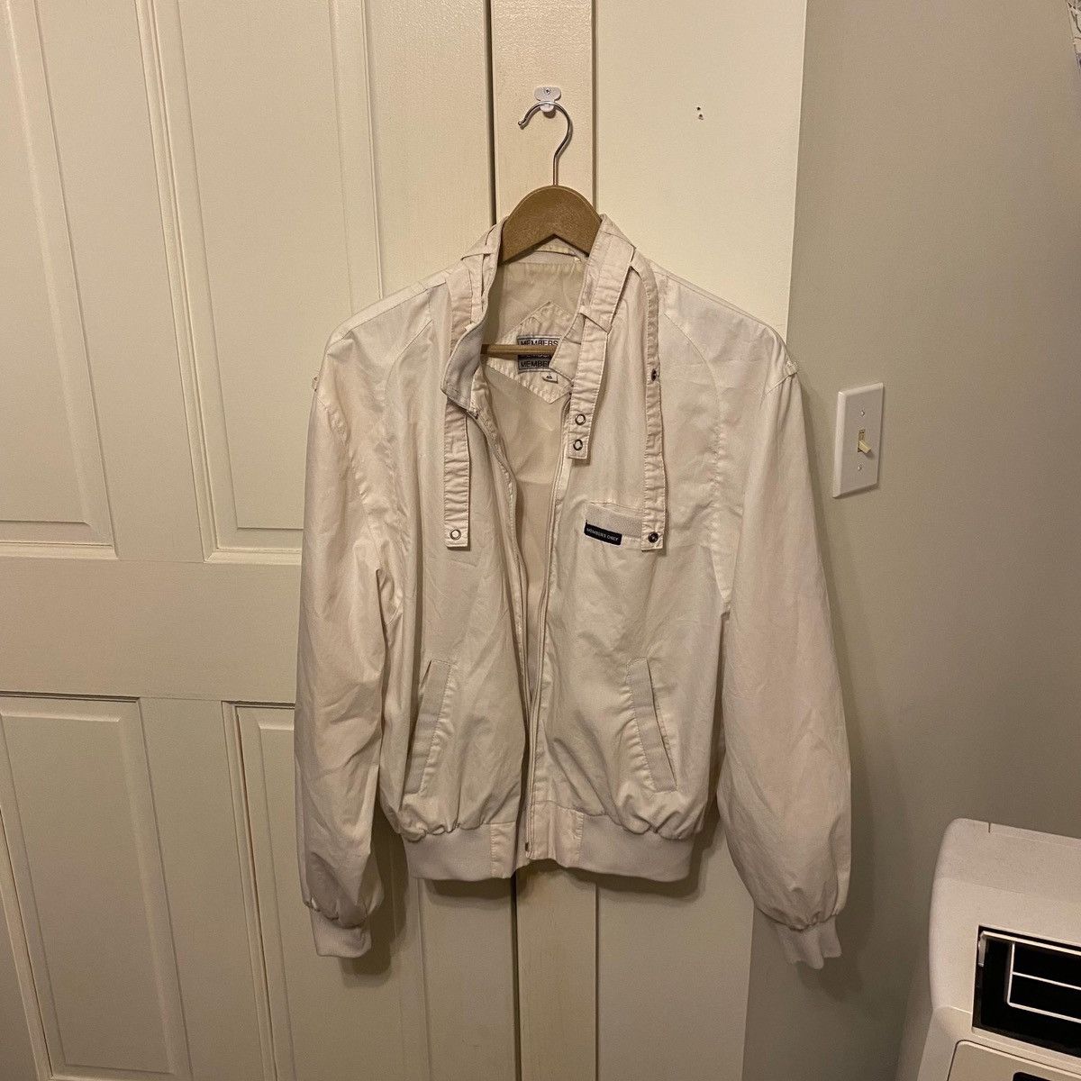 Members Only Vintage MEMBERS ONLY White Bomber Jacket | Grailed