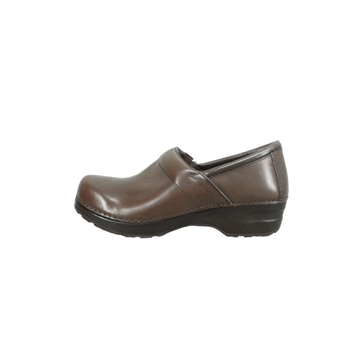L.L. Bean LL Bean Women's Classic Leather Slip On Nursing Work Clogs ...