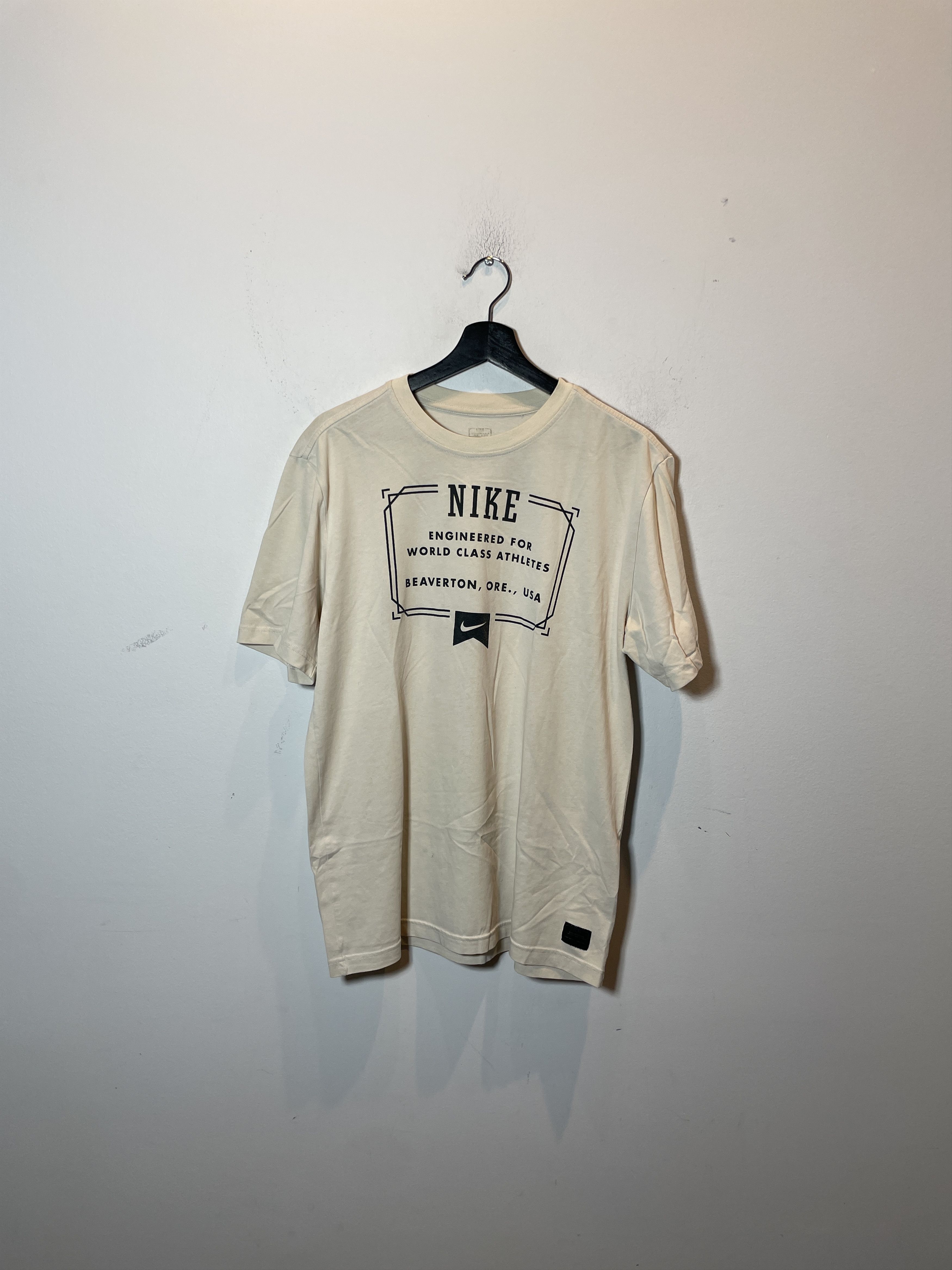 Nike Nike Engineered for world class athletes t shirt | Grailed
