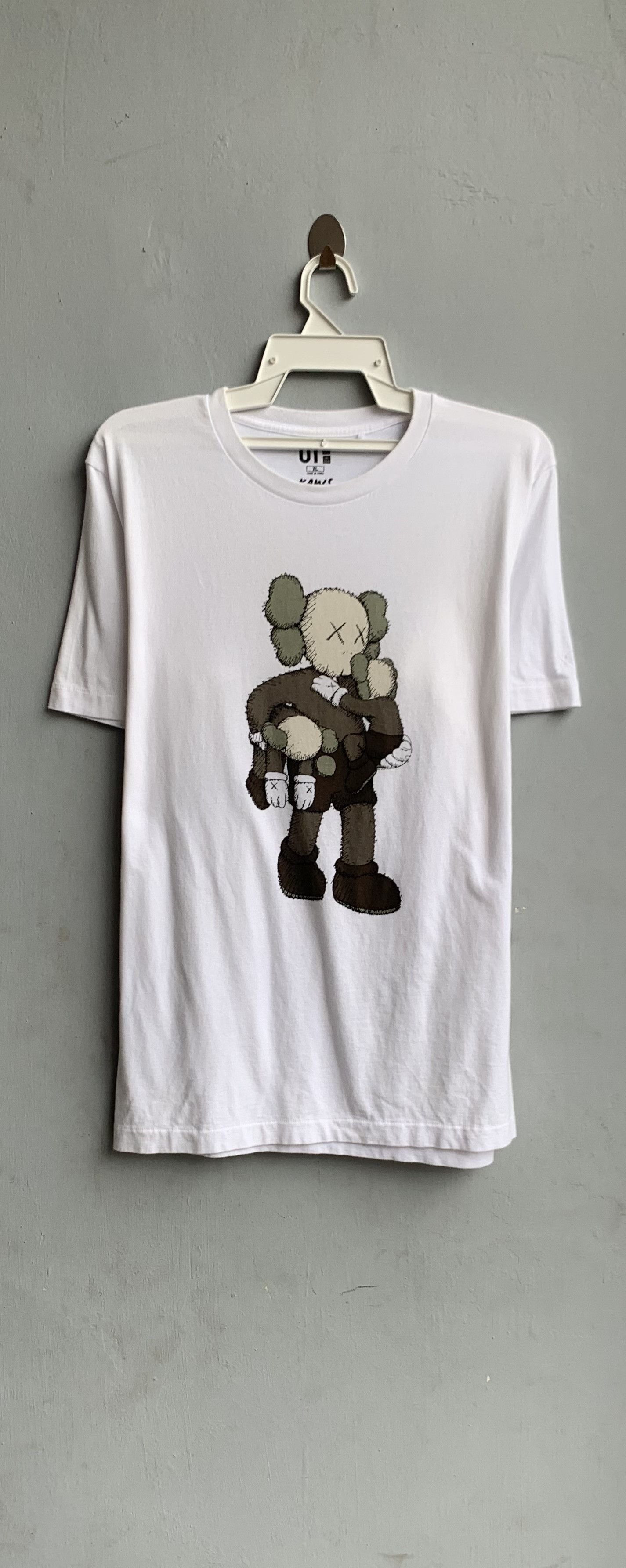 Kaws × Uniqlo Kaws Collab Uniqlo Tee | Grailed