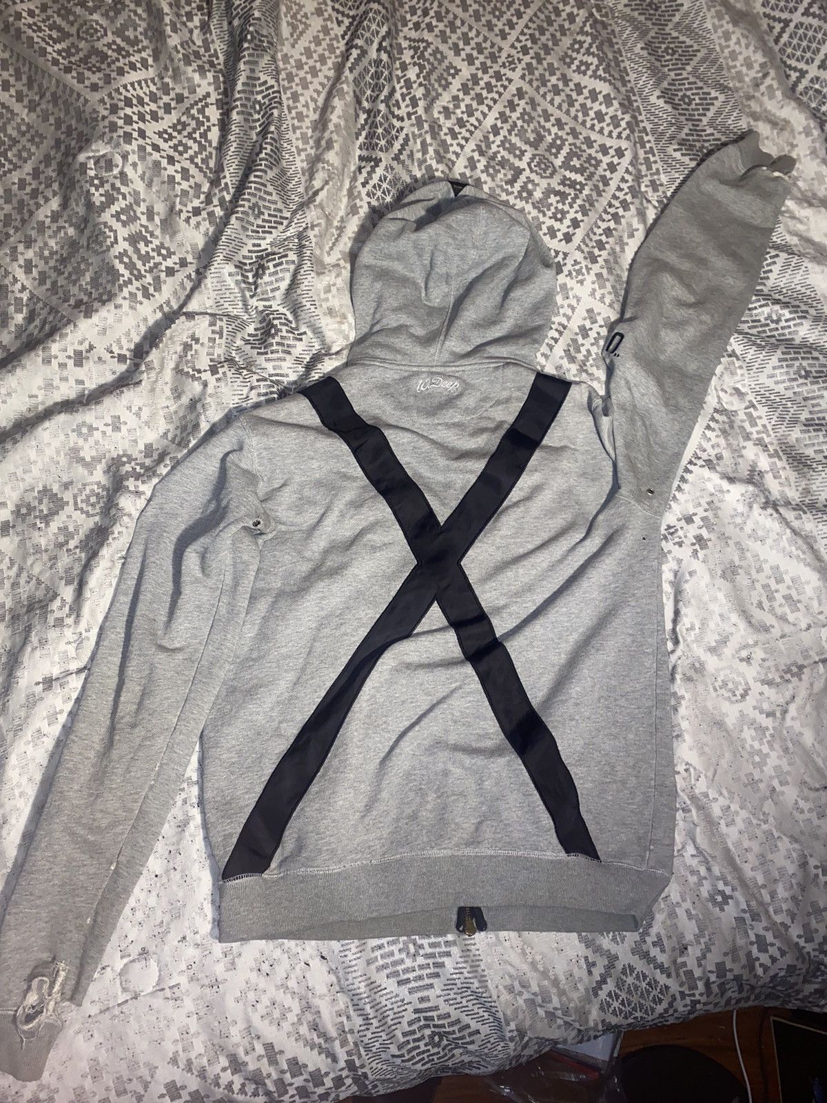 Vintage VINTAGE 10 DEEP HOODIE WITH EMBROIDERY DESIGNS | Grailed