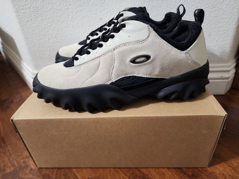 Oakley Oakley x Brain Dead Factory Team Chop Saw Ivory Black | Grailed