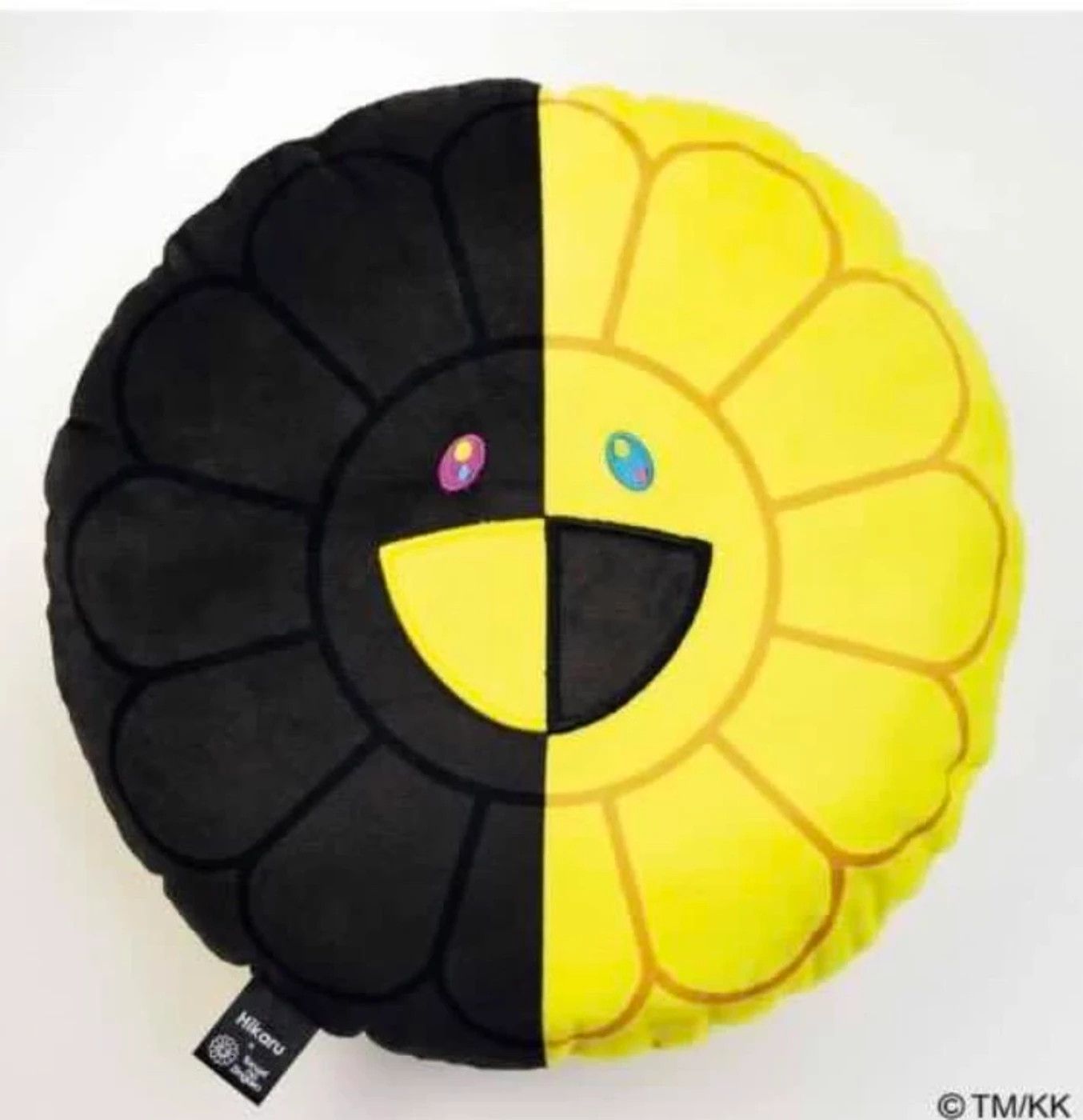 Takashi Murakami TAKASHI MURAKAMI Pillow Flower Cushion Hikaru nft ...