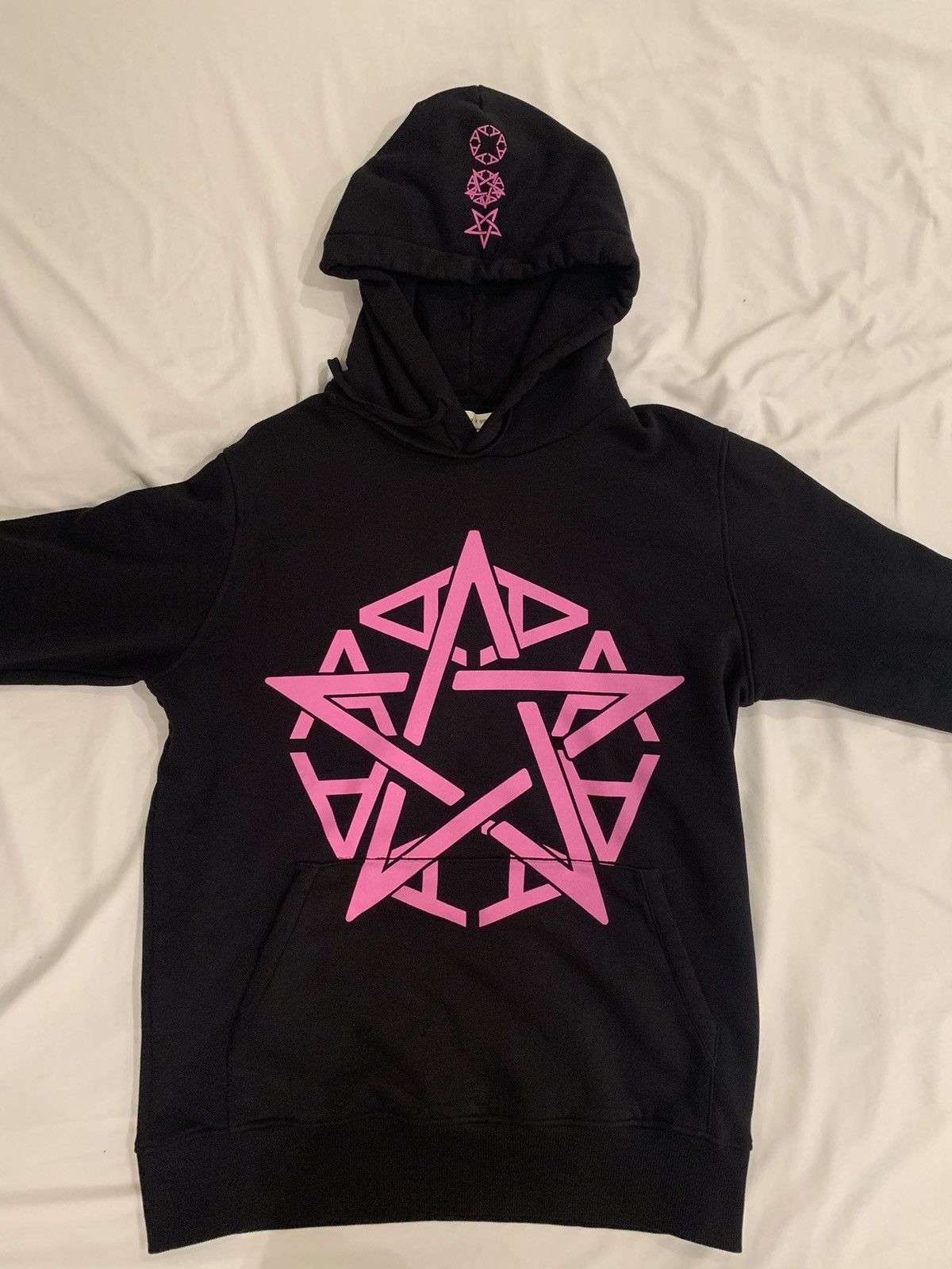 1017 ALYX 9SM × Destroy Lonely Destroy Lonely 1017 Alyx 9sm Pentagram ... 1017 ALYX 9SM × Destroy Lonely Destroy Lonely 1017 Alyx 9sm Pentagram ...