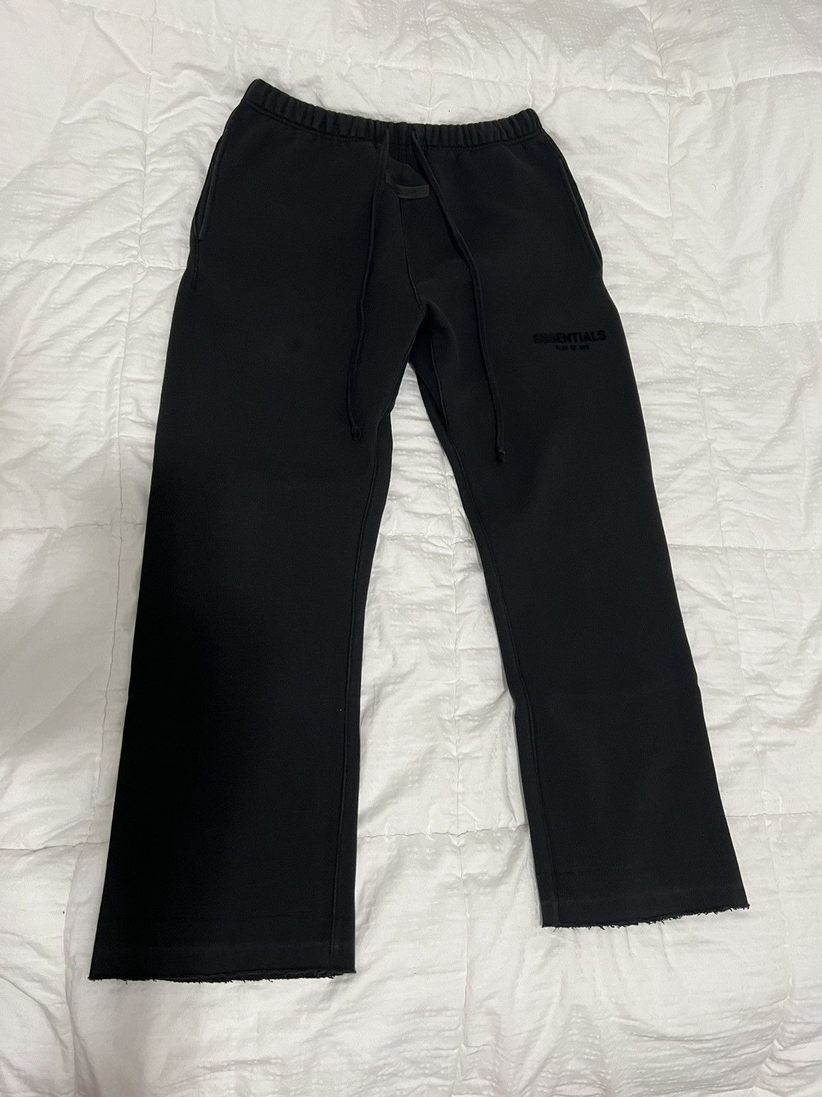 Essentials essentials relaxed sweatpants | Grailed