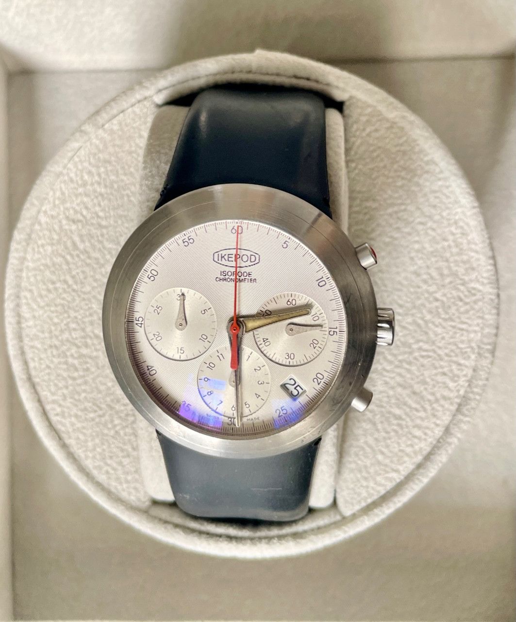 Marc Newson Ikepod Isopode Limited edition Chronometer by Marc Newson ...