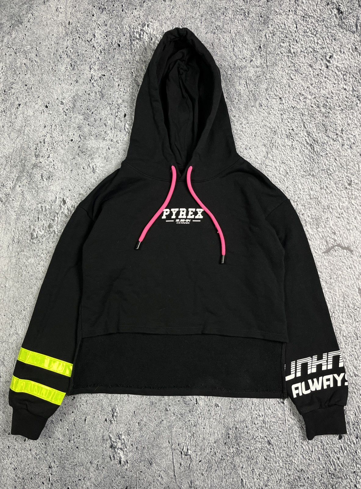 Pyrex Vision Pyrex Vision Crop Top Hoodie Virgil Abloh | Grailed