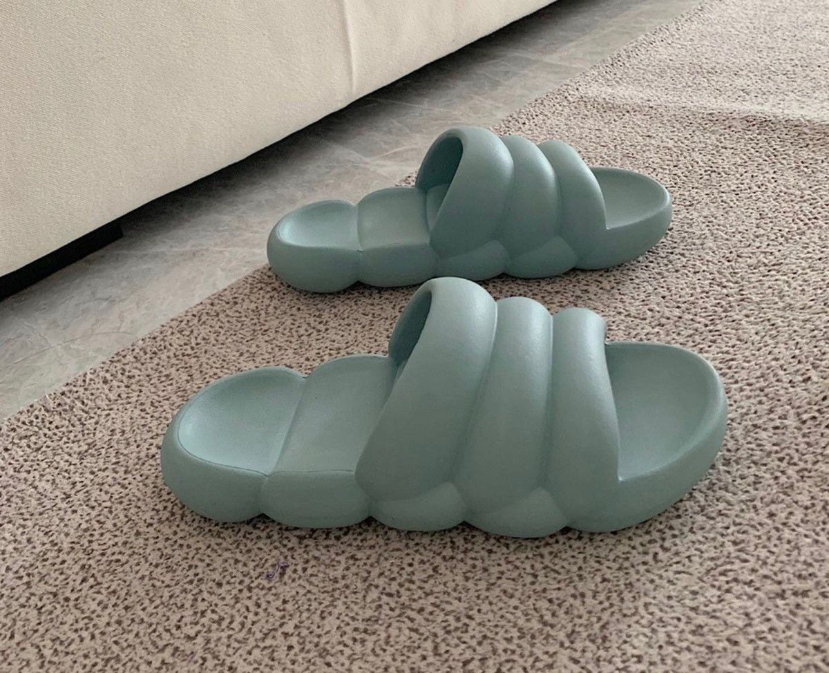 Streetwear Unisex Puffer Sandal Slides | Grailed