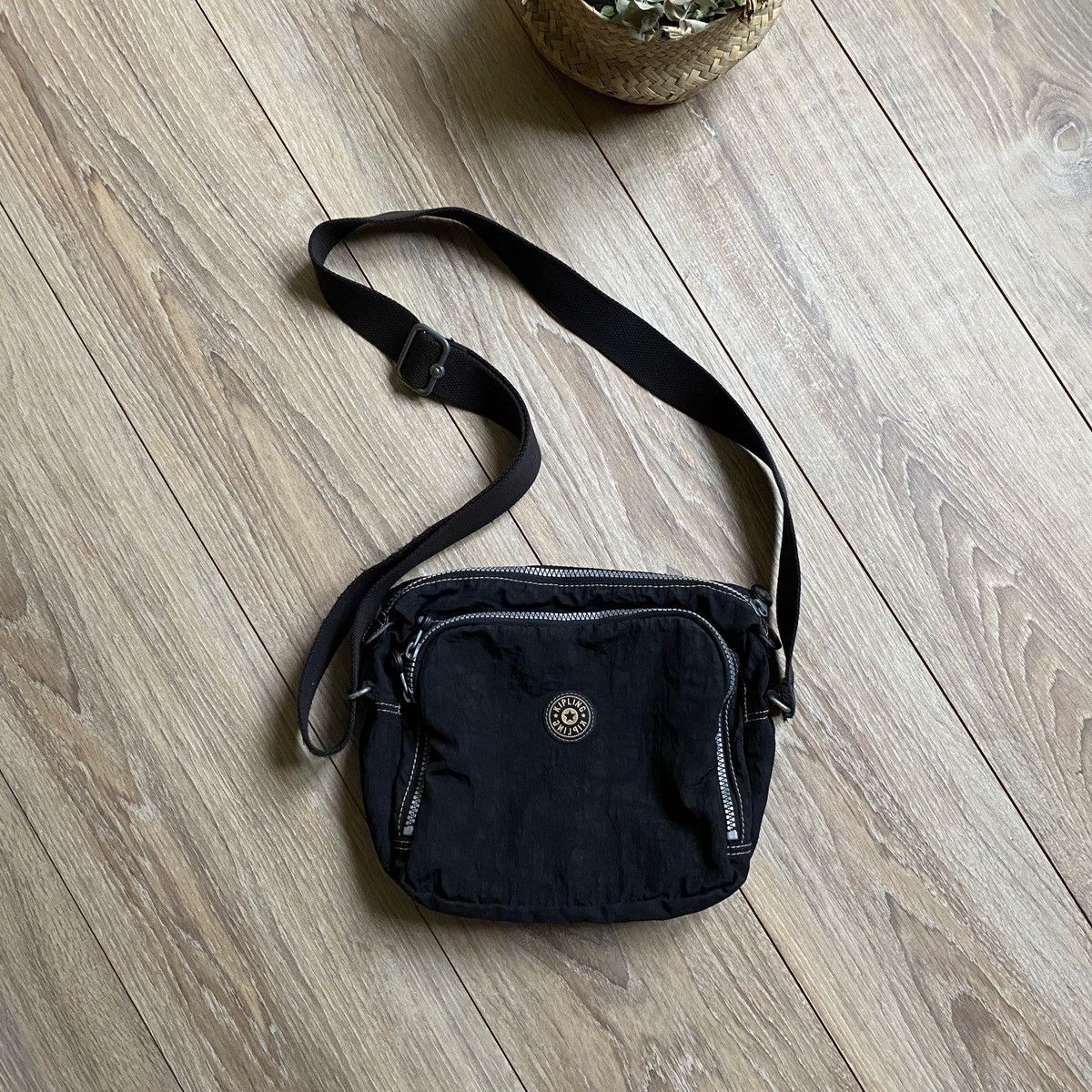 Vintage Y2K KIPLING CROSSBODY BAG Japanese Outdoor Messenger | Grailed