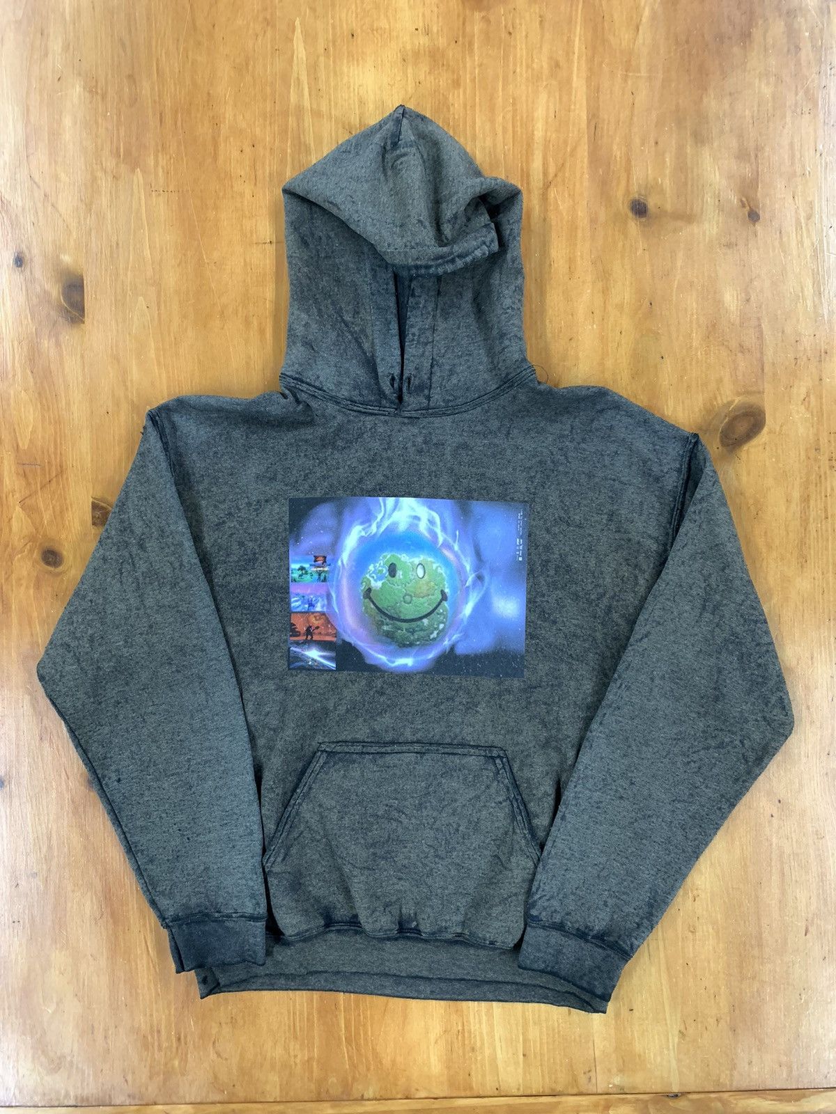 Streetwear × Travis Scott Travis Scott Astronomical Astro Word ...