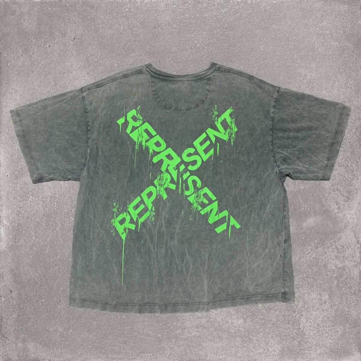 Represent Clo. Represent Small Vintage Grey Destroyed Green Logo Tee ...