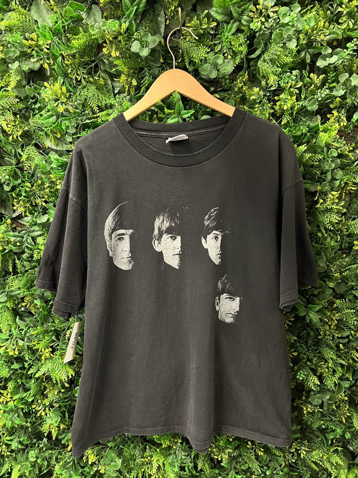 Band Tees × Vintage Vintage 90’s The Beatles New York Times Band T ...