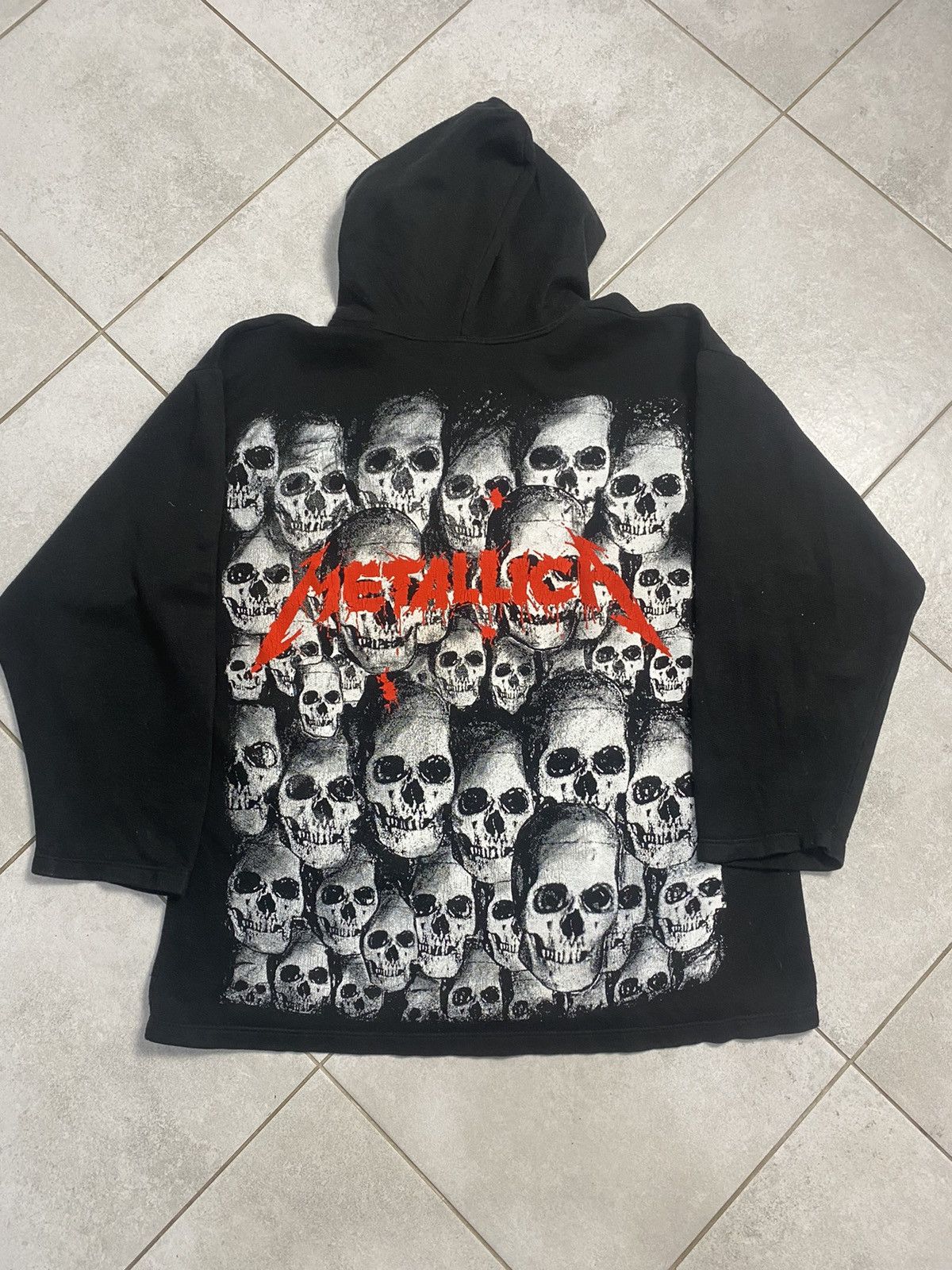 Vintage Vintage 90s Metallica AOP Print Metal Band Tee Hoodie XL | Grailed