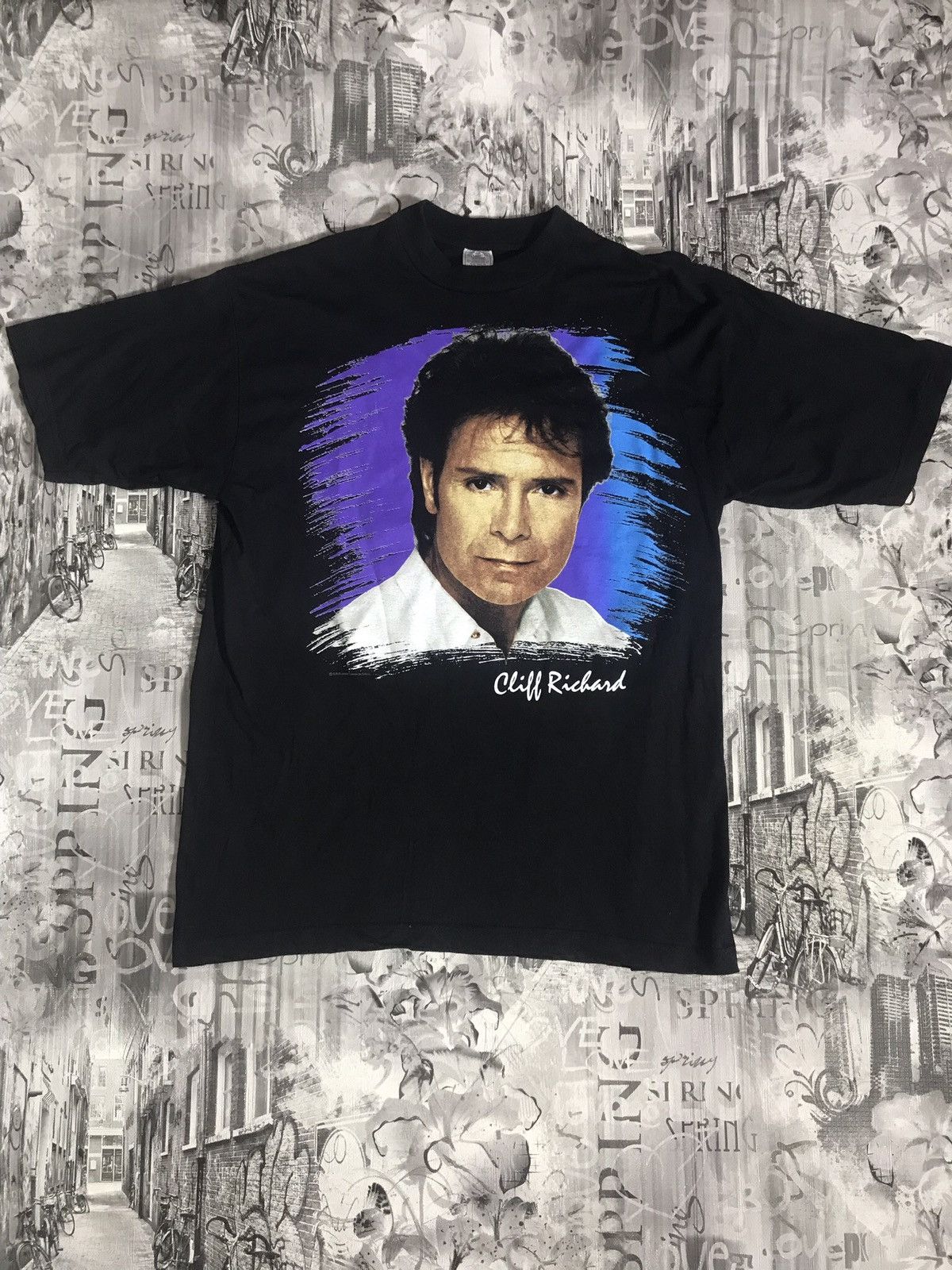 Vintage Vintage 90s Cliff Richard 1994 tour t-shirt | Grailed