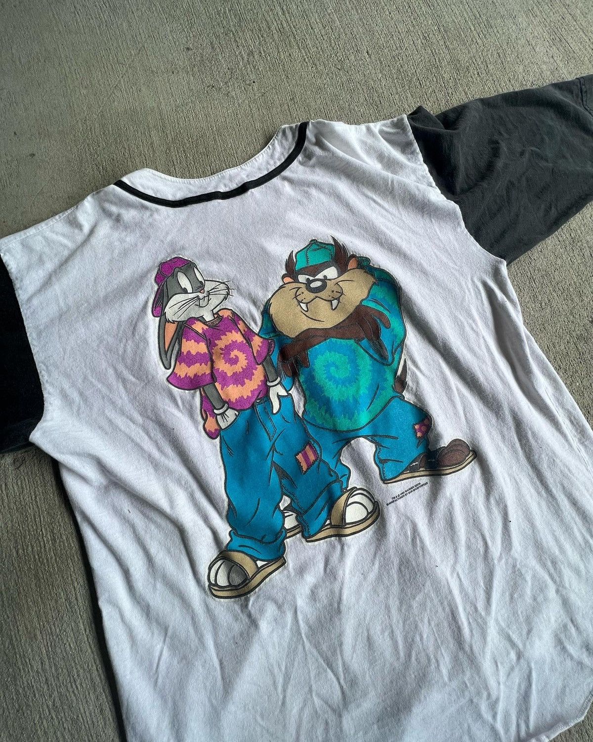 Vintage Looney Tunes 1993 Hip-Hop Bugs Bunny & Taz Button Up | Grailed