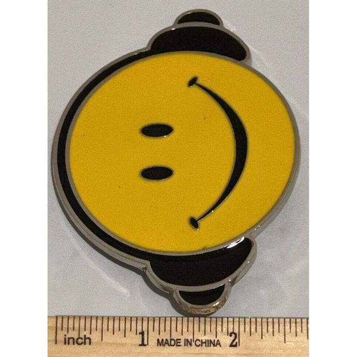 Vintage Yellow Smiley Face Emoji with Headphones Metal Belt Buckle U | Grailed
