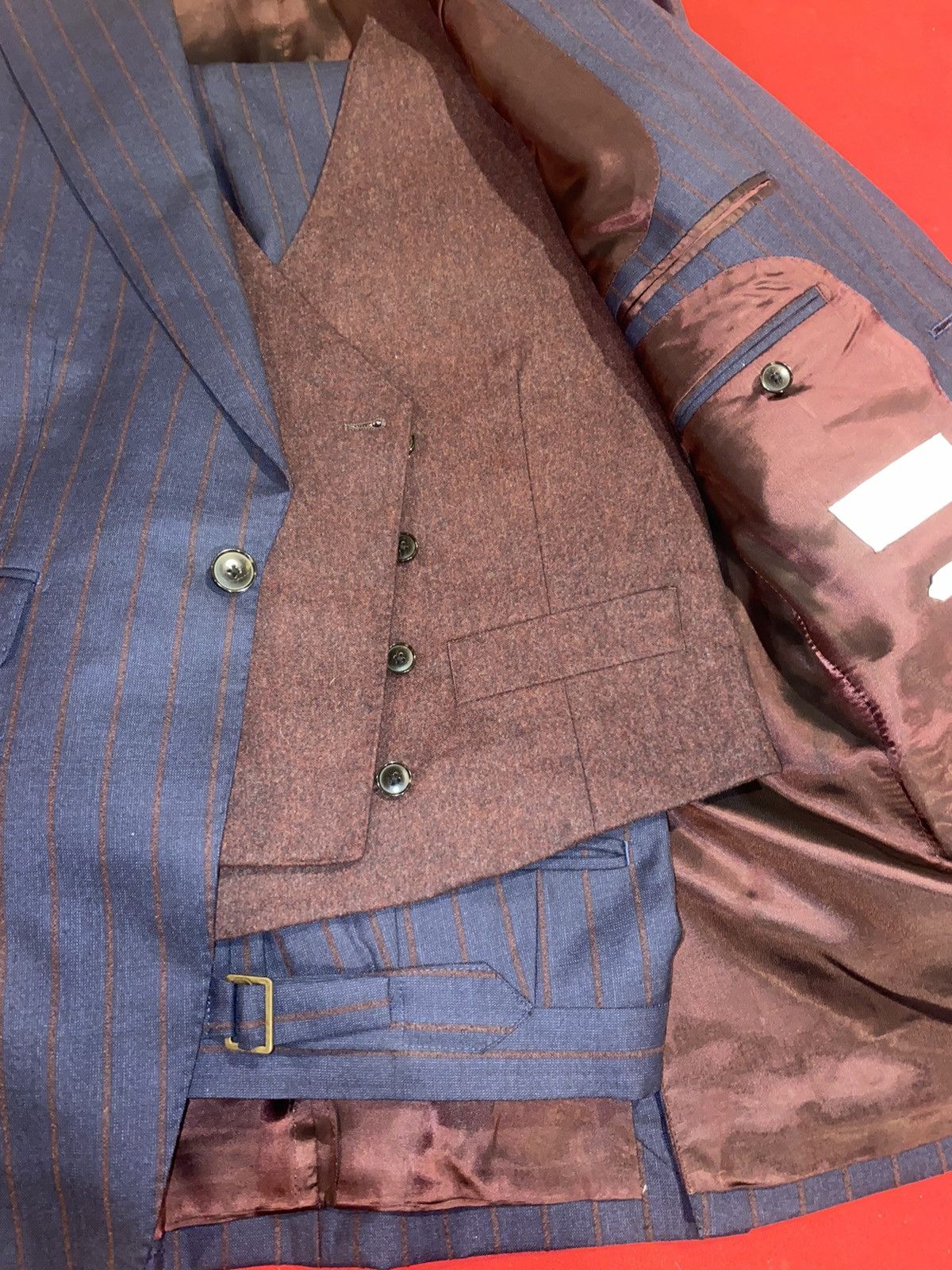 Suitsupply Suitsupply Made-to-measure 3 piece suit | Grailed