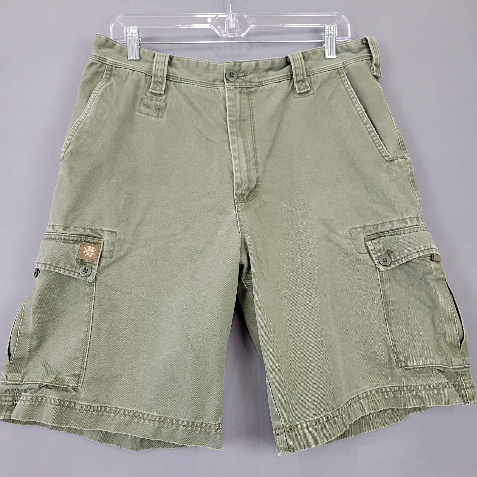 Izod IZOD Shorts Mens 34 Cargo Green Flat Front Regular Rise | Grailed