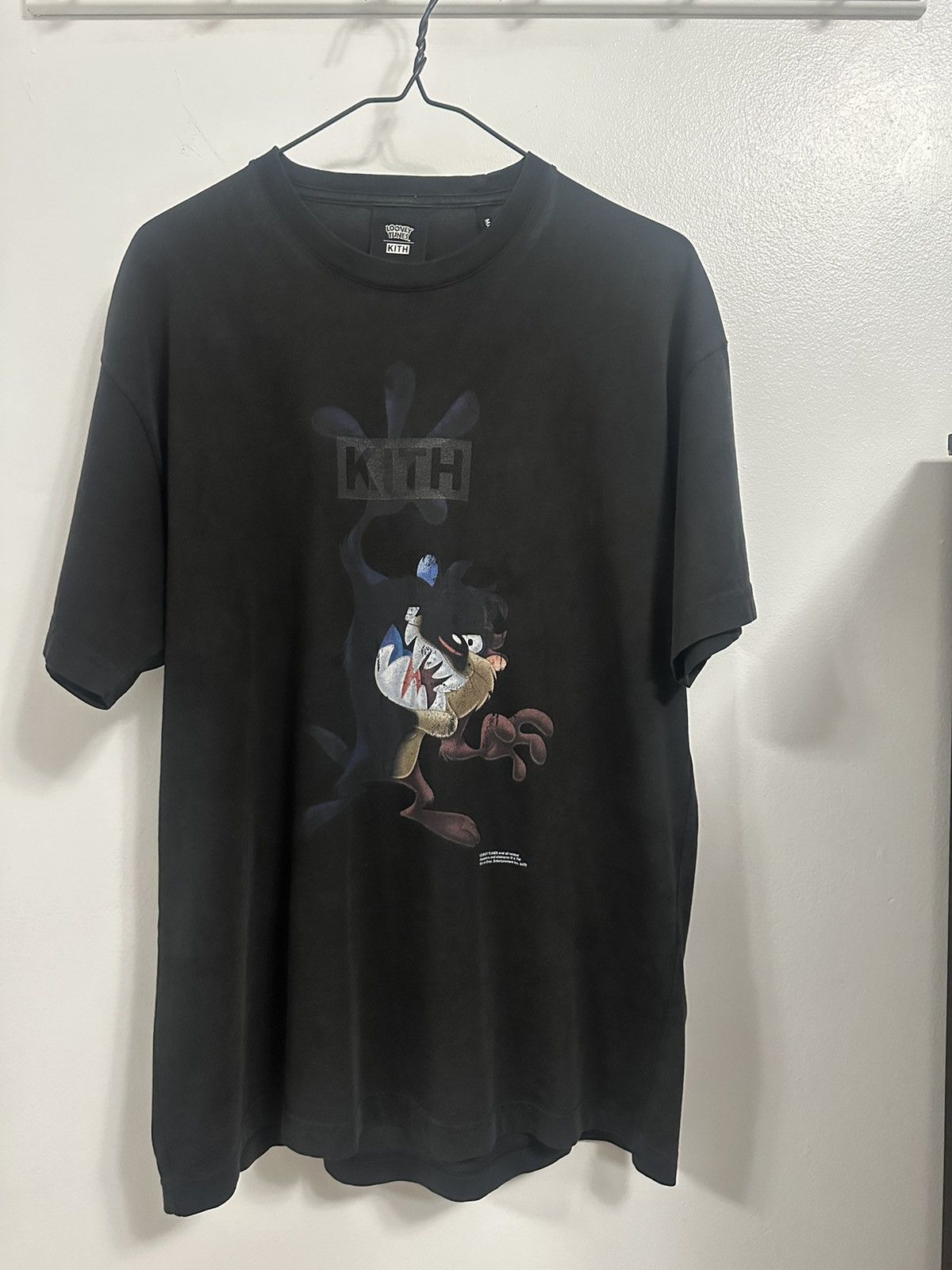 Kith × Ronnie Fieg Kith Looney Tunes Shadow Taz Vintage Tee | Grailed