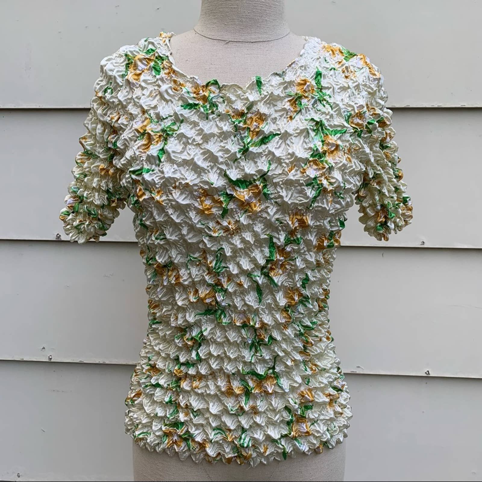 Vintage Y2K popcorn blouse retro floral cream gold | Grailed