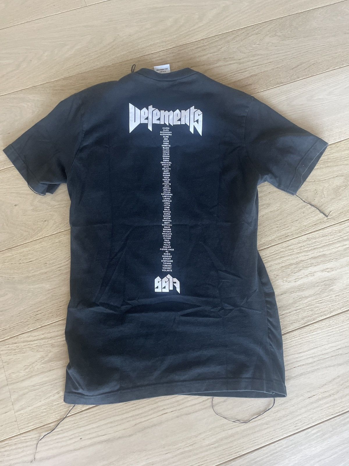 Vetements Vetements staff tee | Grailed