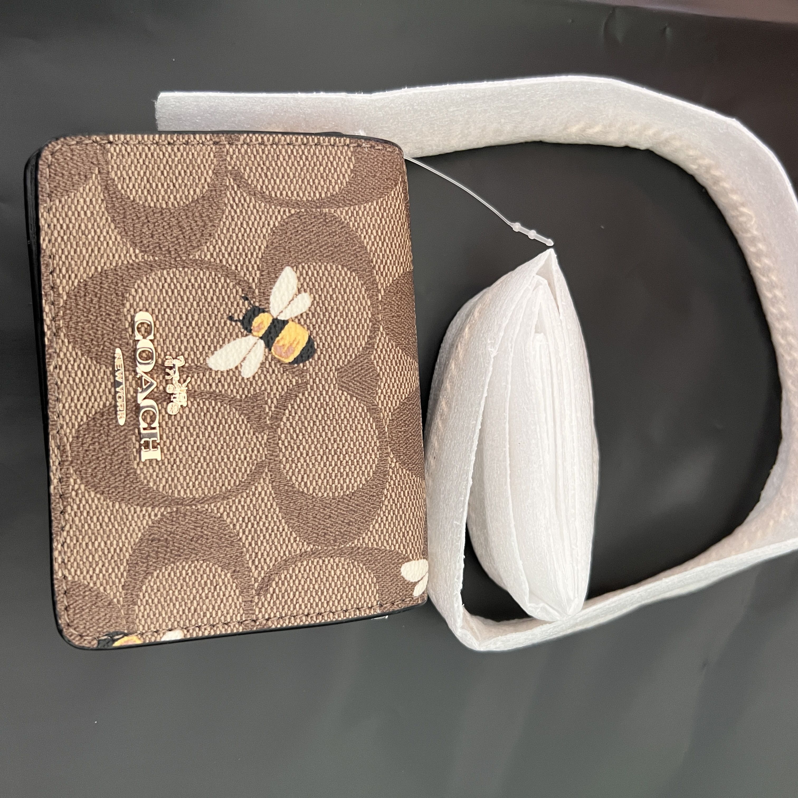 Coach COACH Mini Wallet On A Chain In Signature With Bee c8677 | Grailed