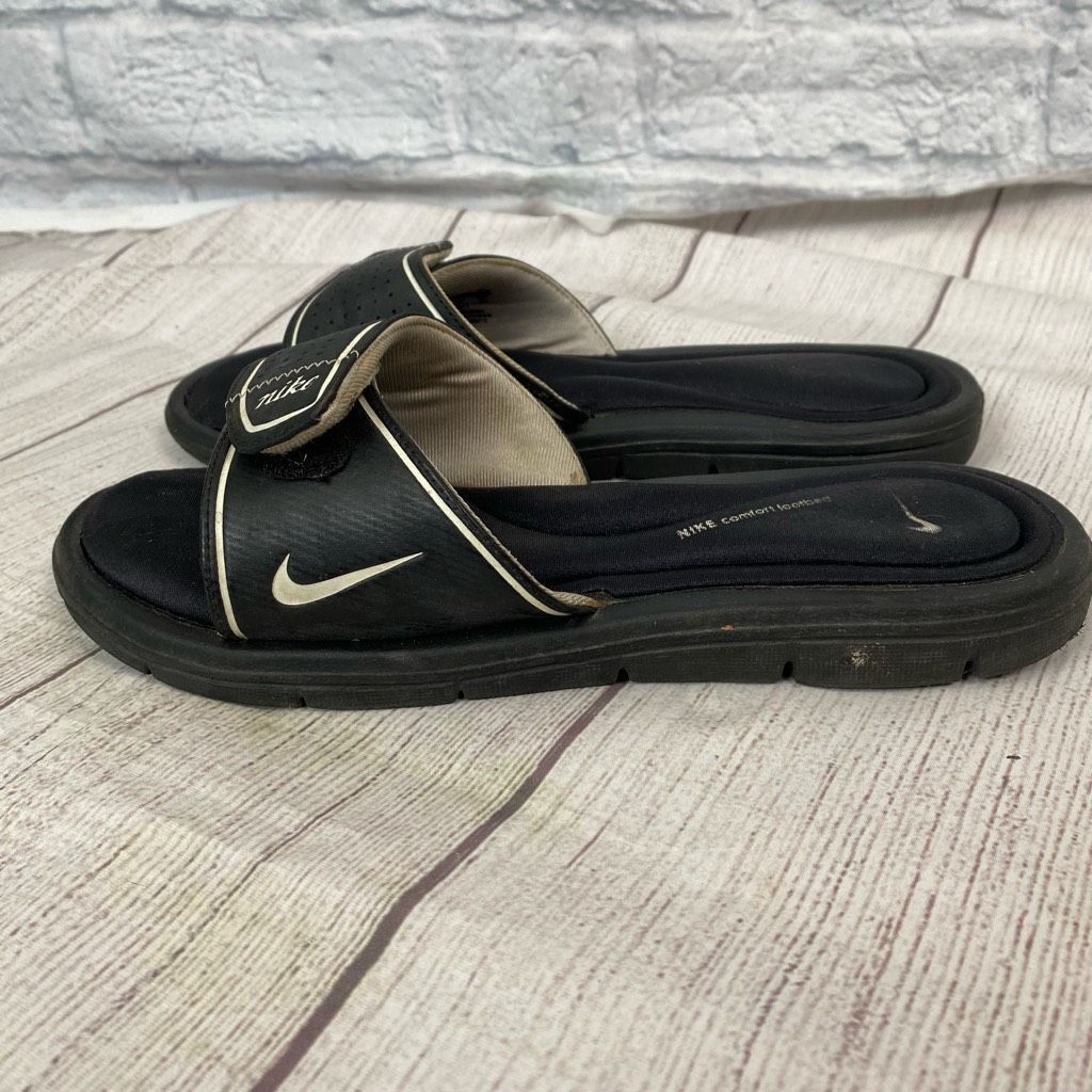Nike Nike comfort footbed slides w/adjustable strap black & white | Grailed
