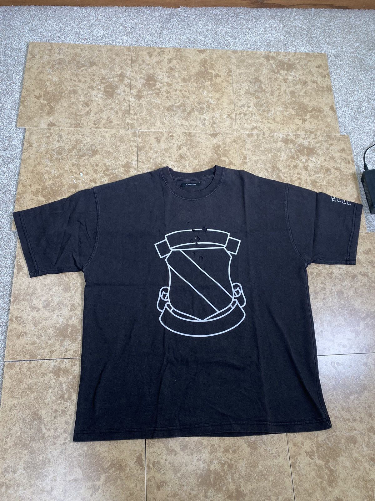 Number (N)ine Number Nine badge emblem shirt | Grailed