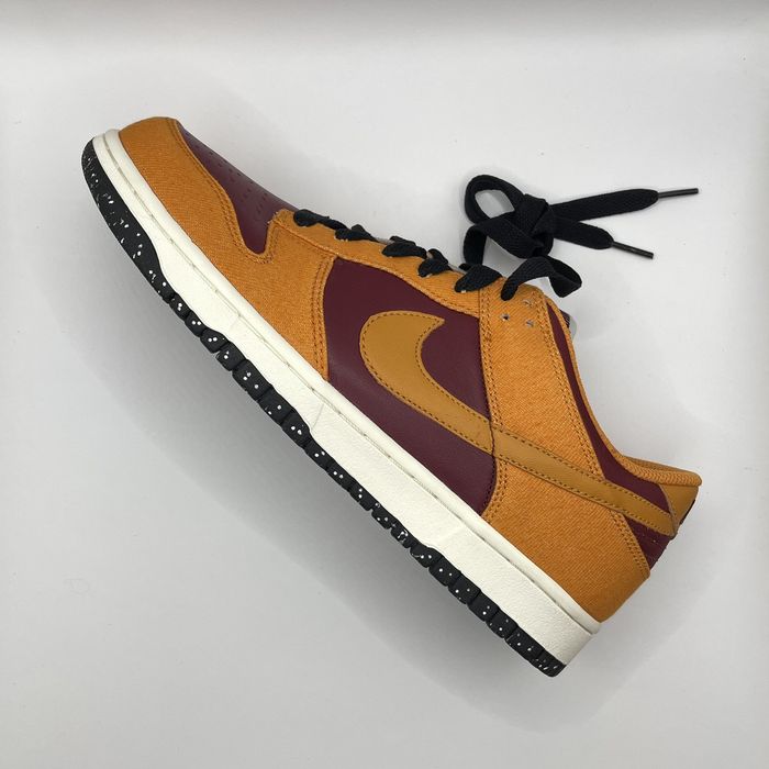 Nike 2007 NIKE DUNK LOW CL WMNS CARROT RED sb vintage | Grailed