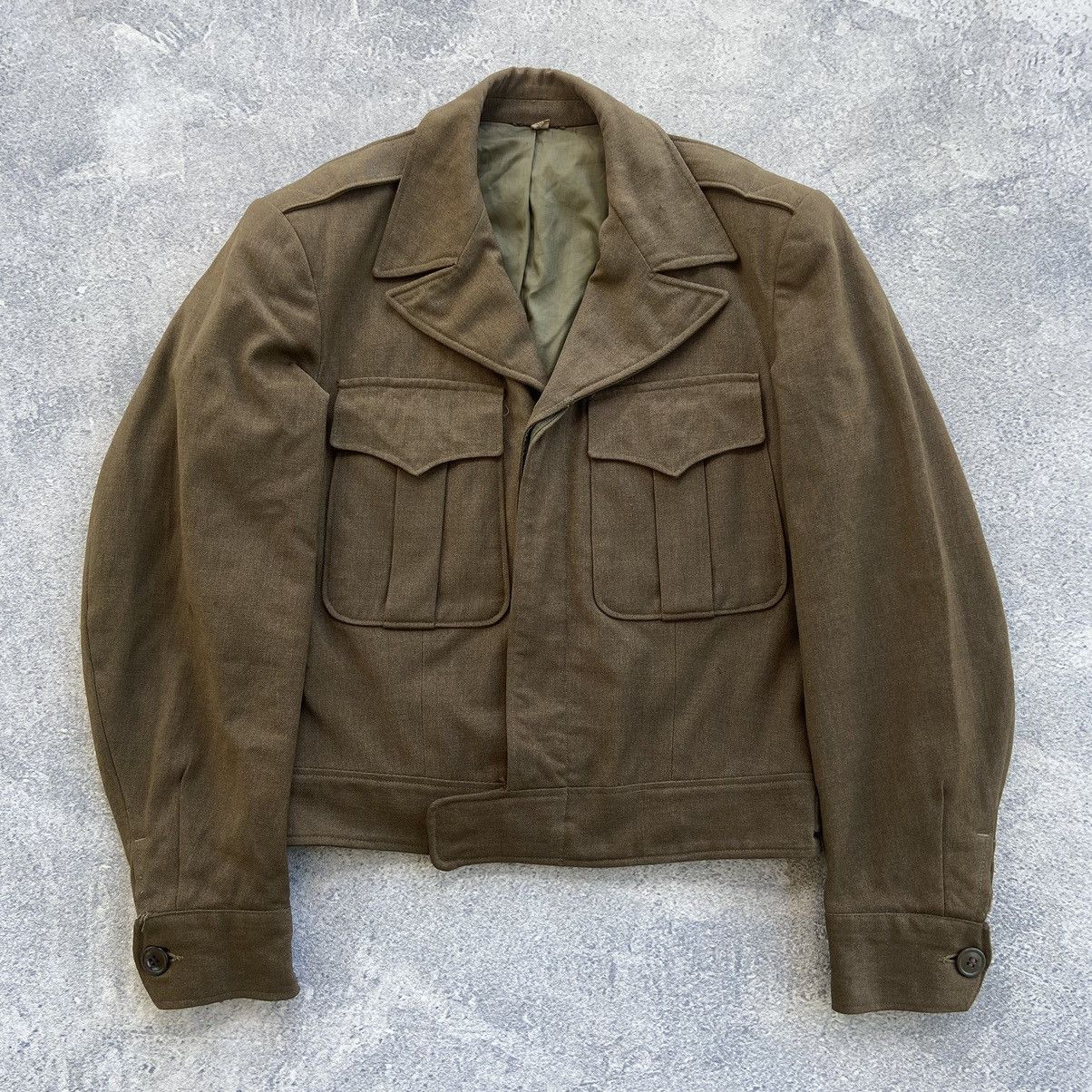 Vintage Vintage 1946 WWll US ARMY WOOL CROPPED IKE JACKET 🪖🪖 | Grailed