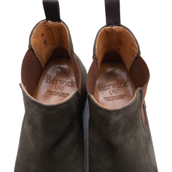 Berwick 1707 BERWICK 1707 Green Suede Chelsea Boots | Grailed